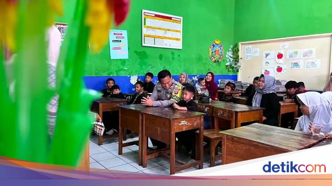 Bocah SD Bandung Minta Polisi Ambilkan Rapor, Alasannya Bikin Sedih