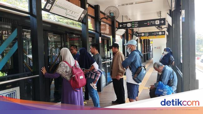 Revitalisasi Halte TJ Simpang Ragunan Selesai, Warga: Lebih Adem, Dulu ...