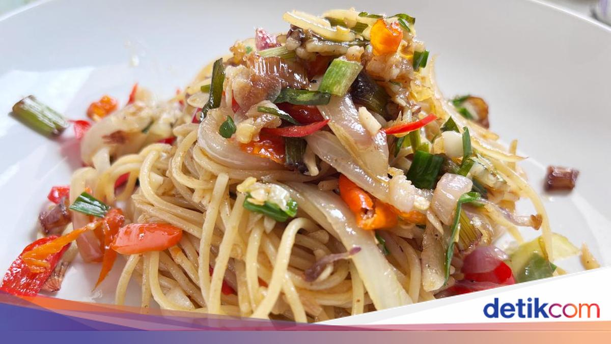 Resep Spaghetti Sambal Bali yang Pedas Menyengat Sedap