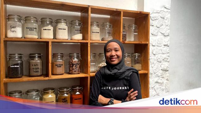 Hidup Tanpa Sampah Plastik ala Siska Nirmala Lewat Toko Nol Sampah