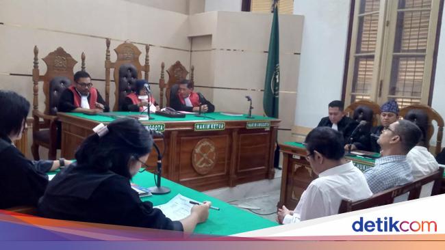 Eks Direktur-Bendahara RSUP Adam Malik Didakwa Korupsi Sebesar Rp 8 M