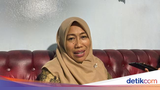 Ini Sosok Dirigen yang Viral Pimpin Paduan Suara Nyanyi Lagu 'Jang'