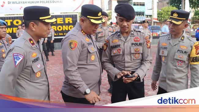 Antisipasi Anggota Main Judi Online, Kapolres Dumai Razia Hp Anak Buah