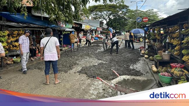 Jalan Becek-Berlubang di Pasar Palakka Bone Jadi 'Mulus' Saat Jokowi Datang