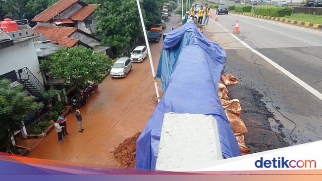 Detik-detik Tebing Jalan Tol di Bintaro Longsor Diungkap Warga