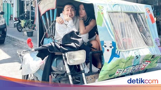 Keseruan Raditya Dika-Ariel Tatum Sambangi Medan, Promosi Film-Kulineran