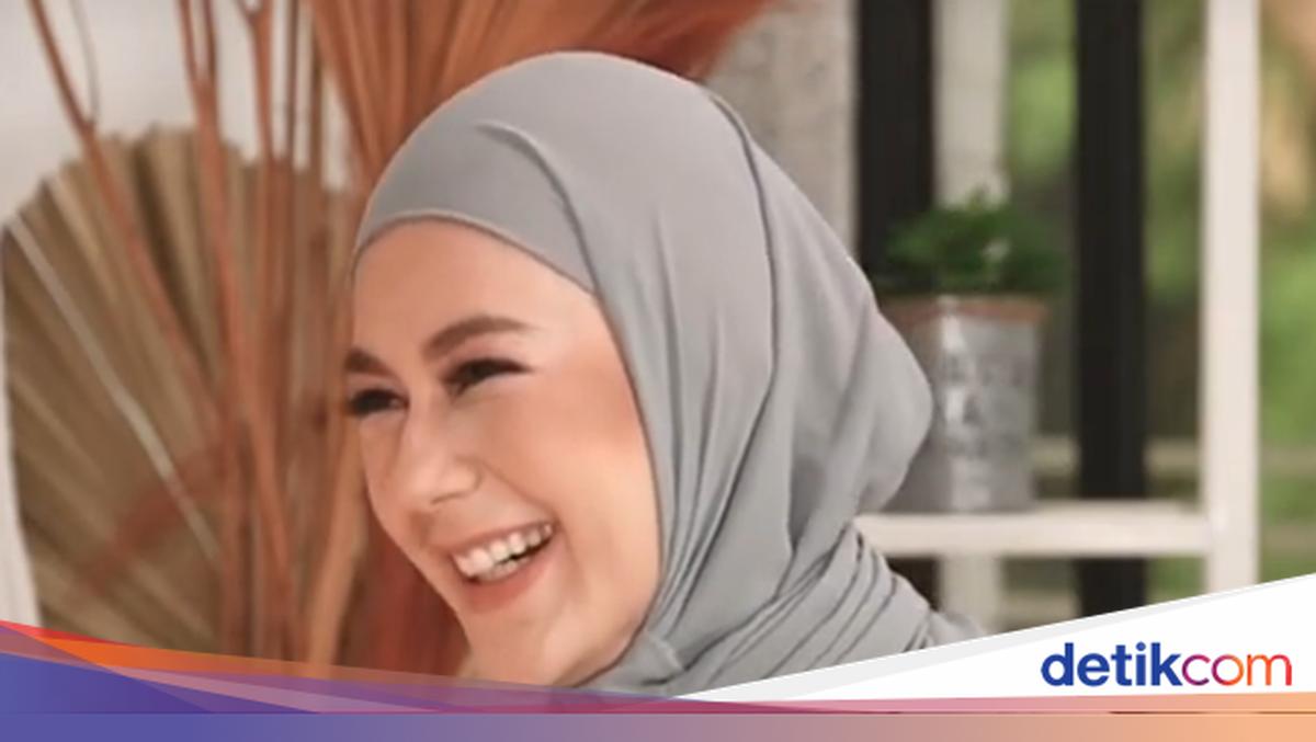 Cerita Paula Verhoeven Hijrah dan Putuskan Pakai Hijab