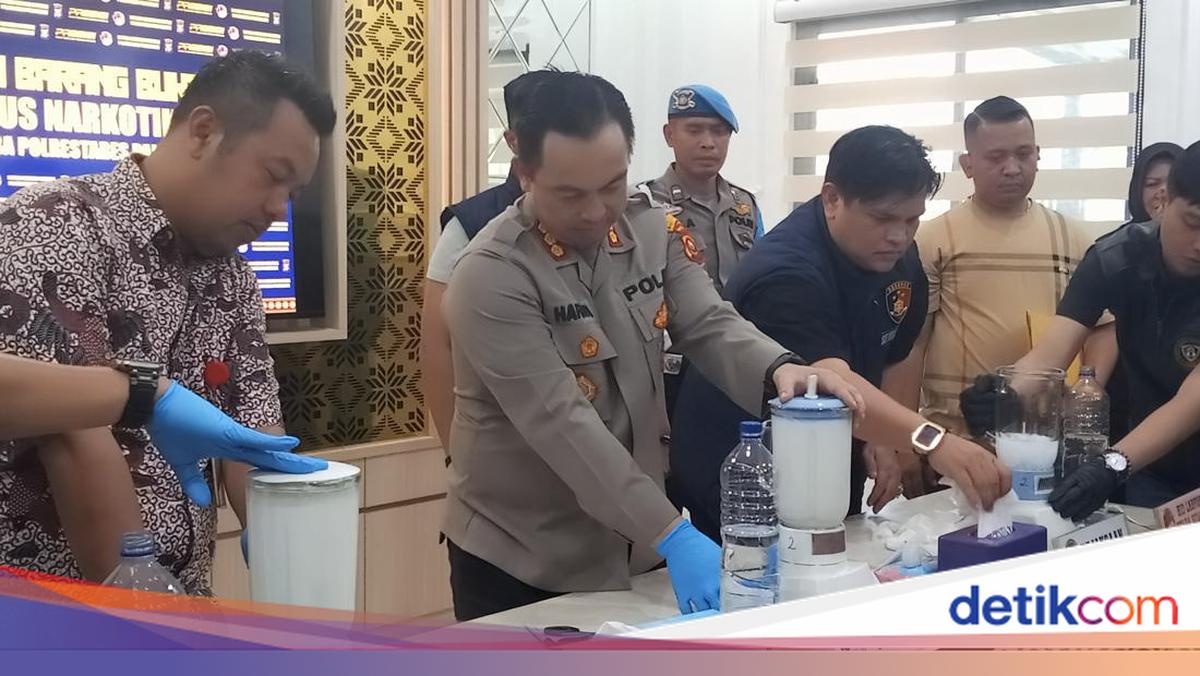 Polrestabes Palembang Musnahkan 1,4 Kg Sabu asal Malaysia dengan Cara ...