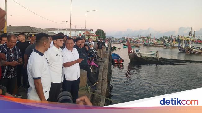 Sandiaga Rancang Wisata Bahari di Pelabuhan Pengambengan Jembrana