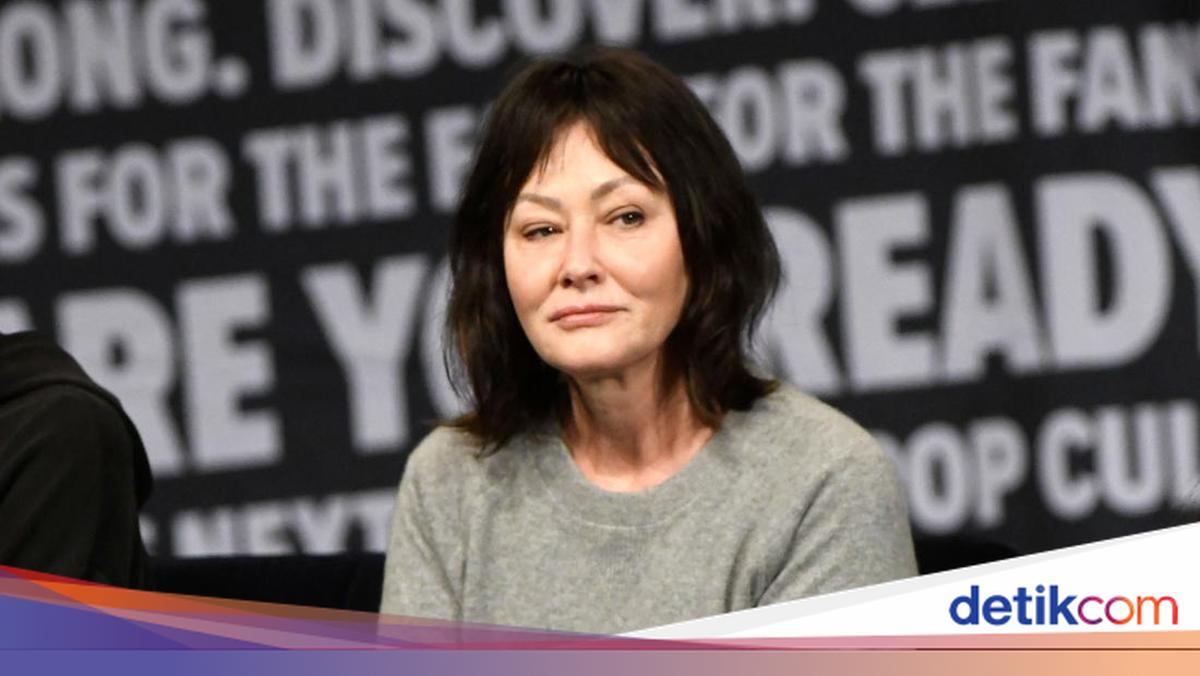 Shannen Doherty Resmi Bercerai Sehari Sebelum Meninggal