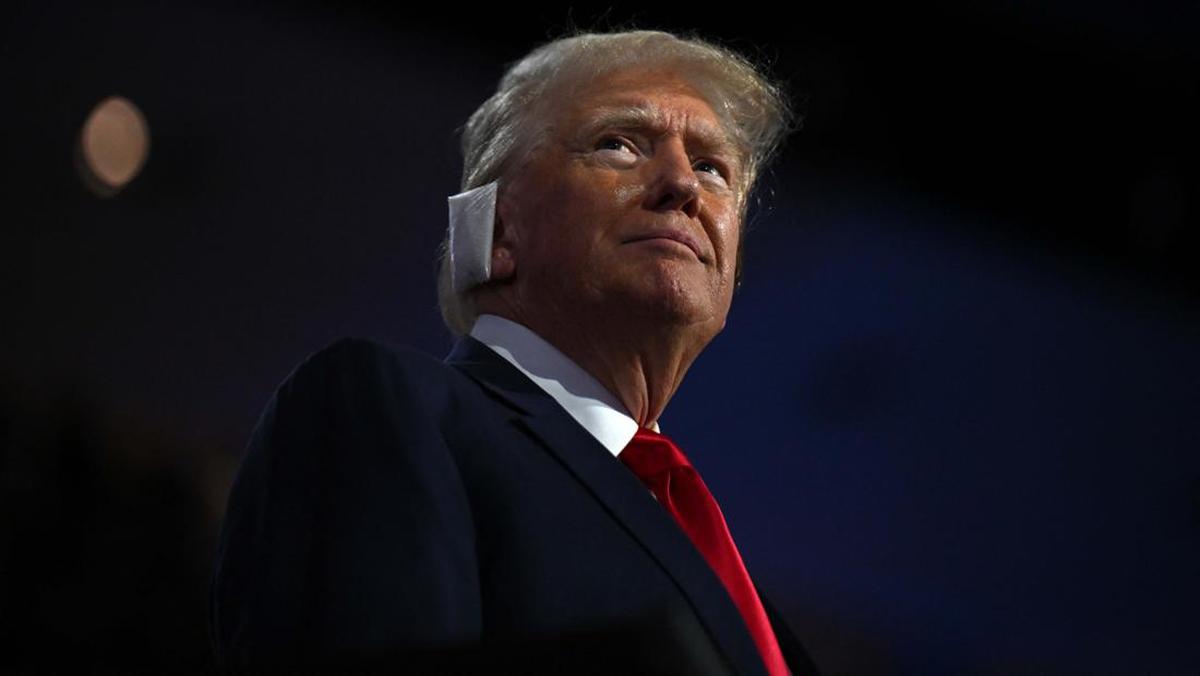 Dokter Beberkan Kondisi Luka Donald Trump Pasca Insiden Penembakan