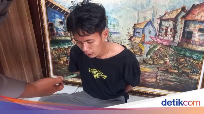 Deni Ditangkap Usai Curi HP Warga yang Sedang Tidur di Masjid Agung ...