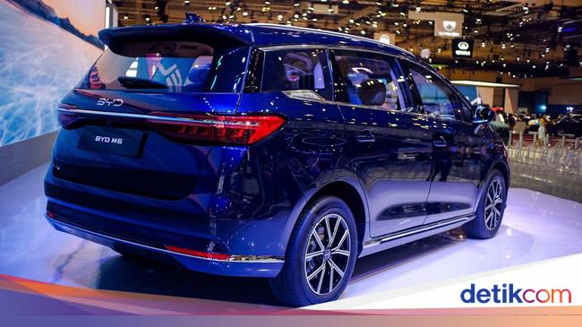 BYD Jual MPV M6 Mulai Rp 379 Juta, Siapa Rivalnya?