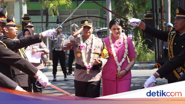 AKBP Hendro Sukmono Resmi Jabat Kapolres Sampang, Ini Visi Misinya