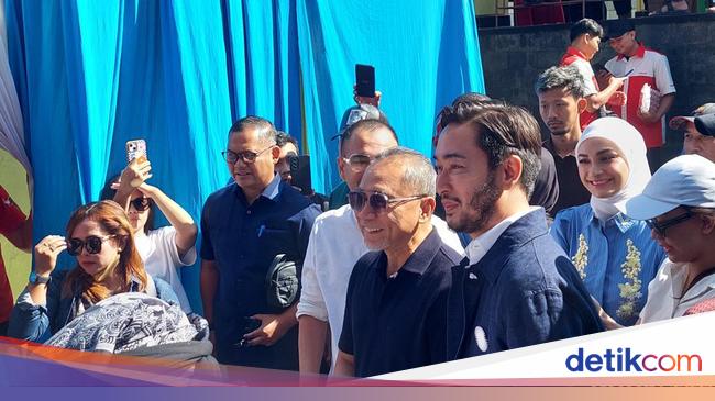 Zulhas-Raffi Ahmad Promosikan Jeje Govinda di Bandung Barat