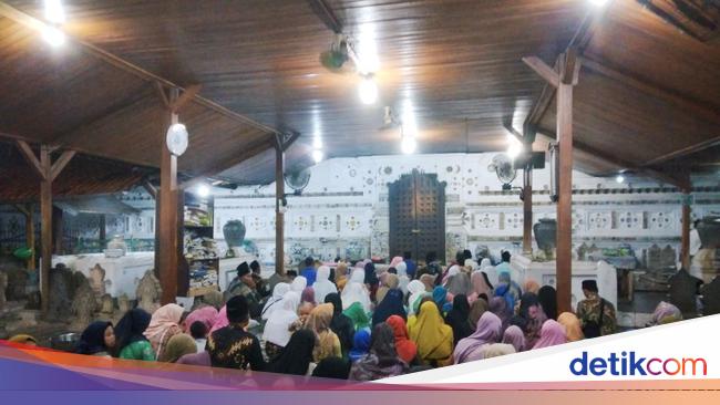 5 Destinasi Wisata Religi dan Bersejarah di Cirebon
