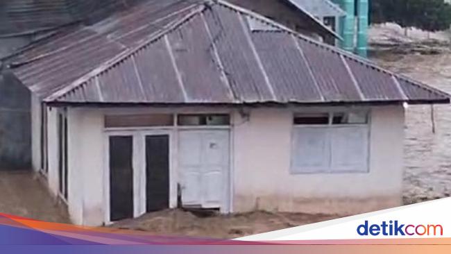 Catat! Ini 4 Hal yang Perlu Kamu Cek Setelah Rumah Kebanjiran