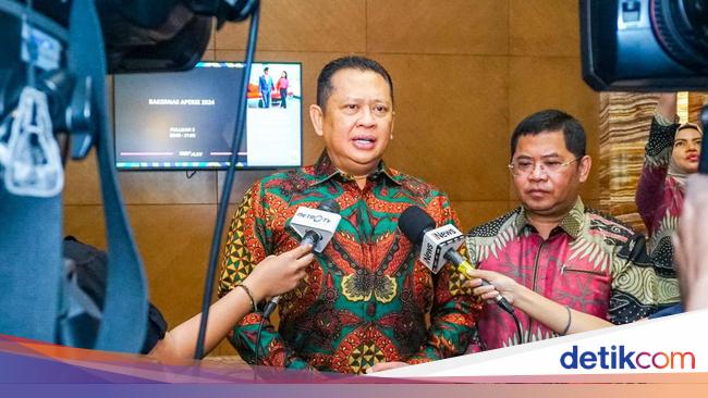 Bamsoet Dukung Wacana Pertemuan Prabowo dan Megawati: Buat Kita Adem Bamsoet Dukung Wacana Pertemuan Prabowo dan Megawati: Buat Kita Adem