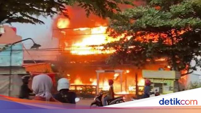 Kafe di Kudus Ludes Terbakar, Kerugian Nyaris Rp 1 Miliar