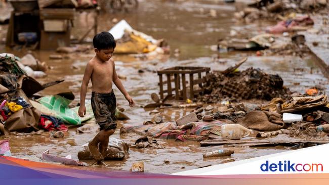 Luluh Lantak Marikina Filipina Dihantam Banjir dan Topan Gaemi