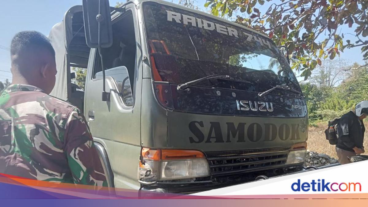 Mobil Eks Presiden Timor Leste Tabrakan dengan Truk TNI