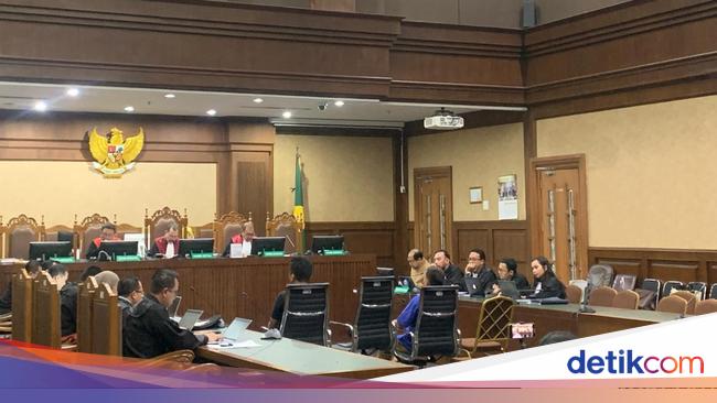 Jaksa Cecar Saksi soal Hubungan Gazalba Saleh dengan Fify Mulyani Jaksa Cecar Saksi soal Hubungan Gazalba Saleh dengan Fify Mulyani