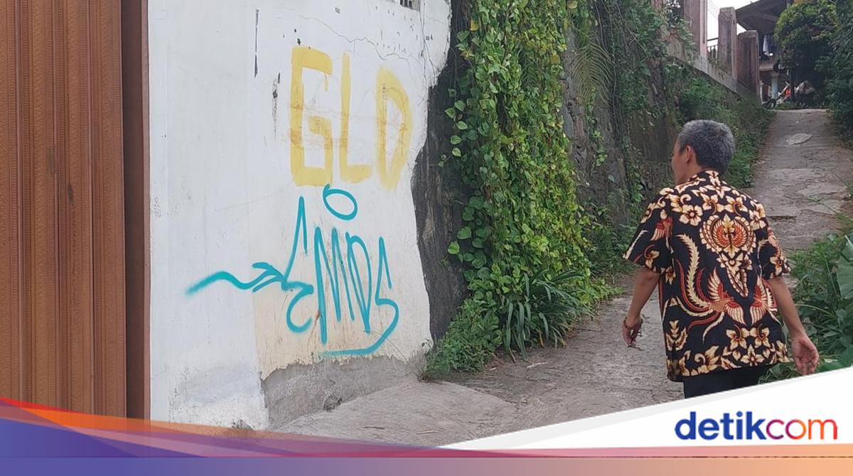 Penampakan Coretan 'Target Maling' di Tembok Rumah Warga Bogor