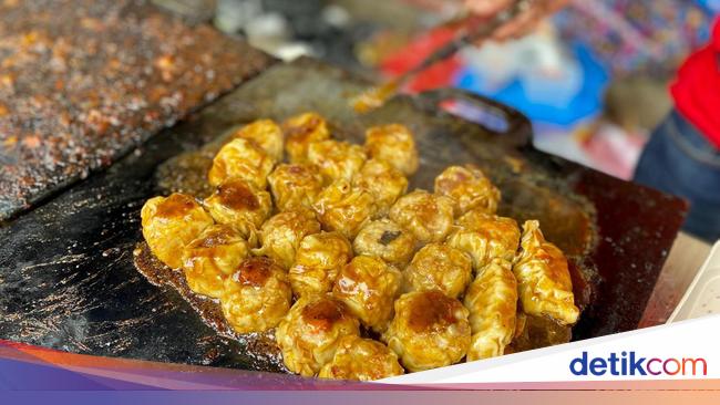 Padat Gurih! Dimsum Bakar Berbumbu Lada Hitam di Bazar Kuliner