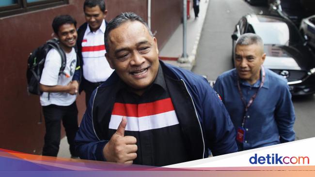 Pernyataan Terbaru Benny Rhamdani soal Sosok T Usai Diperiksa Bareskrim Pernyataan Terbaru Benny Rhamdani soal Sosok T Usai Diperiksa Bareskrim