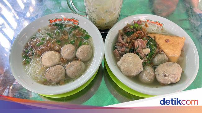 Bakso Bondan Solo: Kenikmatan Bakso Topping Daging Suwir yang Ramai di ...