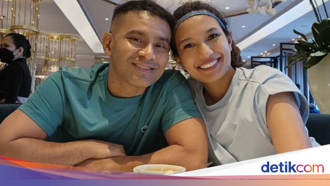 Judika dan Duma Riris Mesra Makan Bareng Sambut Anak ke-3