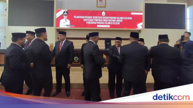 Pj Gubernur Sulsel Zudan Arif Lantik Andi Darmawan Bintang Jadi Pj Sekda