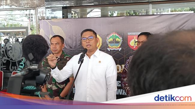 Gerindra Keluarkan 7 Rekomendasi untuk Pilkada Jateng, Ini Daftarnya Gerindra Keluarkan 7 Rekomendasi untuk Pilkada Jateng, Ini Daftarnya