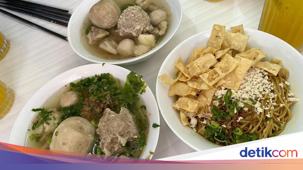 Gurih dan Nikmat, Bakso Topping Jando di Bandung