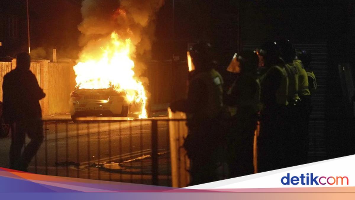 Inggris Rusuh Buntut 3 Bocah Tewas Ditikam, 8 Orang Ditangkap