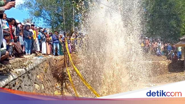 Kondisi Terkini Semburan Air Sumur Bor di Sampang: Melebar dan Lebih Keruh