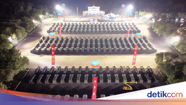 Kim Jong Un Pamer 250 Peluncur Rudal Balistik Rancangan Sendiri