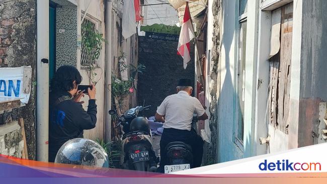 Konflik Warga Padalarang Berujung Pembentengan Jalan Gang
