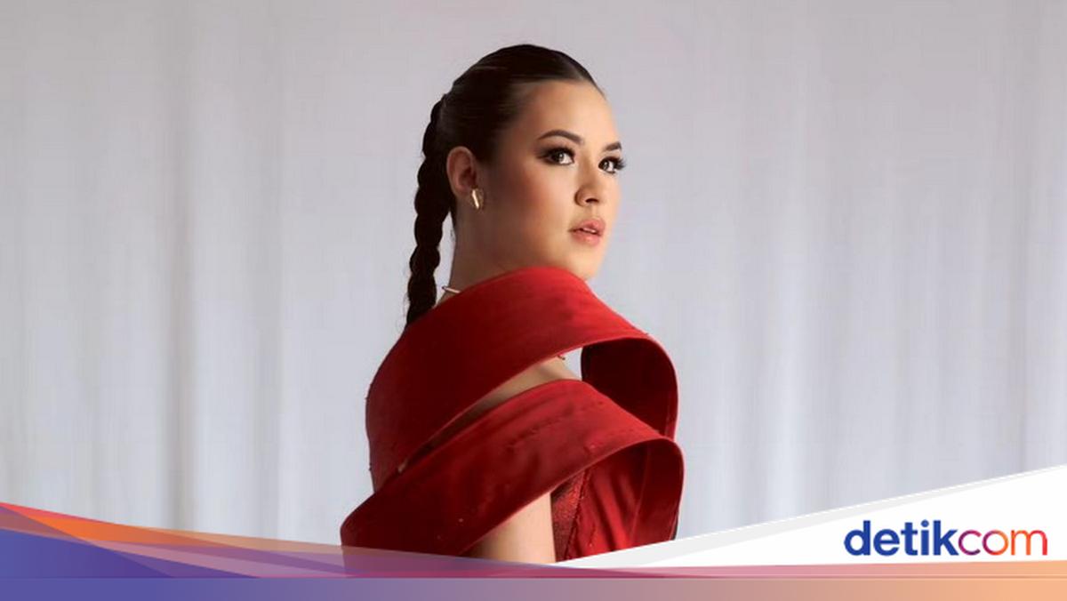 8 Warna Baju yang Cocok untuk Kulit Kuning Langsat