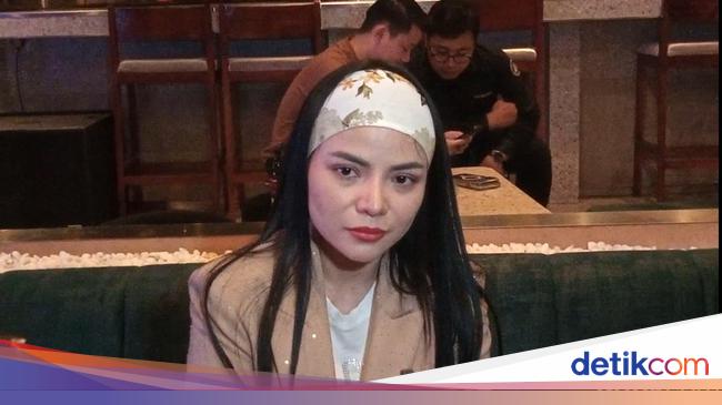 Dinar Candy Gak Peduli dengan Isu Diceraikan Ko Apex Lewat Video Call