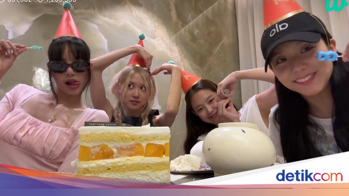 Momen BLACKPINK Reuni Bikin Fans Nangis Haru, Rayakan Ultah Debut ke-8