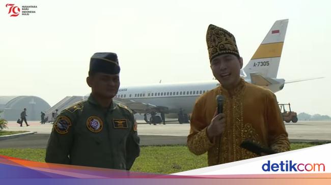 Cerita Pilot Pesawat TNI AU Bangga Terbangkan Bendera Pusaka ke IKN