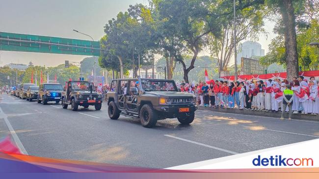 MV3 Maung Tangguh Kawal Kirab Bendera Pusaka Merah Putih dan Teks ...