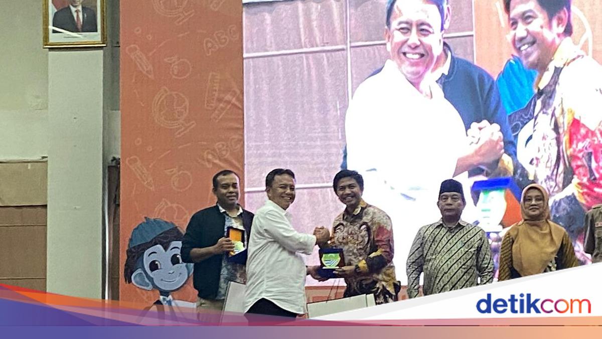 Cara Forum OSIS Jabar Apresiasi Pegiat Pendidikan