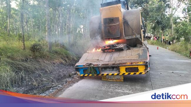 Sopir-Kernet Tewas Tersetrum gegara Truk Nyangkut di Kabel