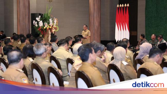 Kepala Daerah Dapat Arahan Presiden di IKN, Tito Sebut Momen Bersejarah