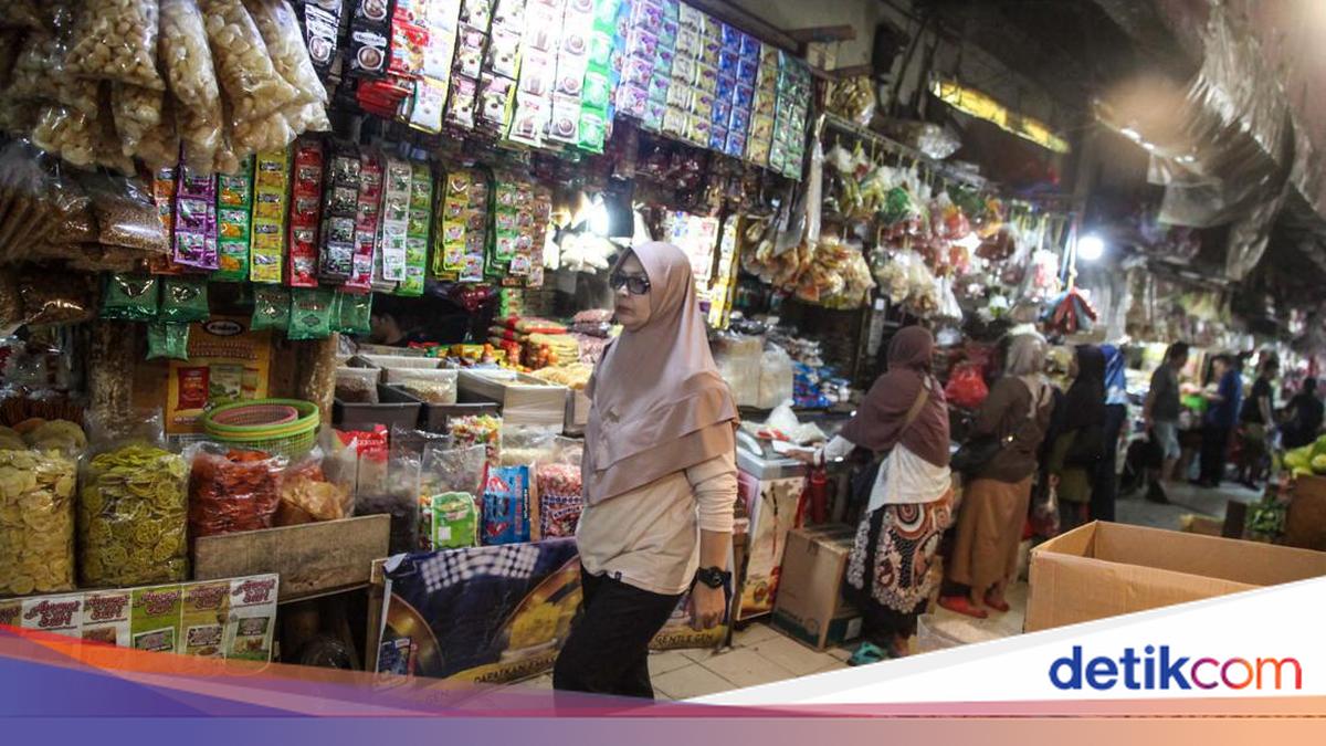 9,48 Juta Jiwa Kelas Menengah Turun Kasta, Ekonomi RI Rawan Terguncang