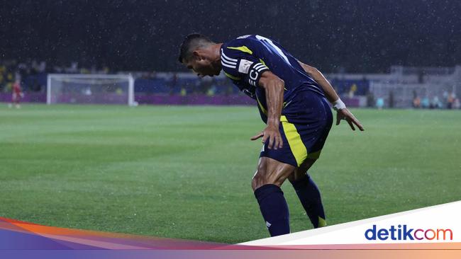Reaksi Kekecewaan Ronaldo ke Rekan Setimnya