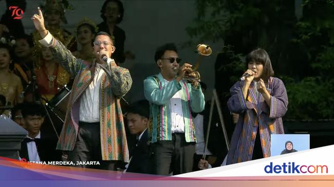 Senandung HiVi-Maliq & D'Essentials Jelang Penurunan Bendera HUT ke-79 RI
