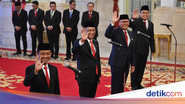 Reshuffle Jokowi 2 Bulan Sebelum Lengser Dinilai Sarat Politik Reshuffle Jokowi 2 Bulan Sebelum Lengser Dinilai Sarat Politik